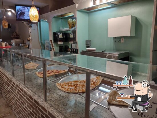 Blue Moon Pizza, Cape May - Restaurant menu, prices and reviews