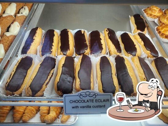 Rispoli Pastry Shop & Cafe, 824 Broad Ave in Ridgefield - Restaurant menu and reviews