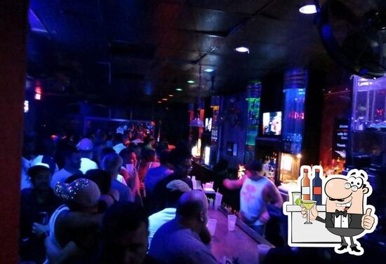 Atlanta Eagle, 306 Ponce de Leon Ave NE in Atlanta - Restaurant reviews