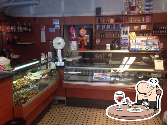 Bar Largo Lucio Apuleio, Roma - Menu del ristorante, prezzi e recensioni