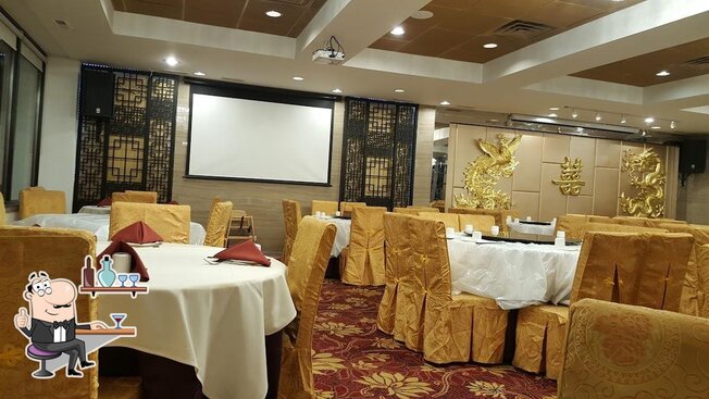 Phoenix Restaurant, Chicago - Restaurant menu, prices and reviews