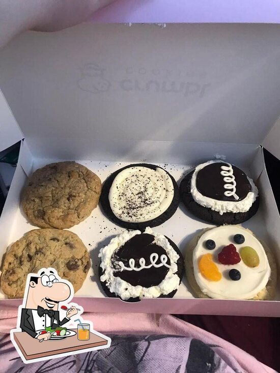 Carta del postres Crumbl Cookies - Nashua, Nashua