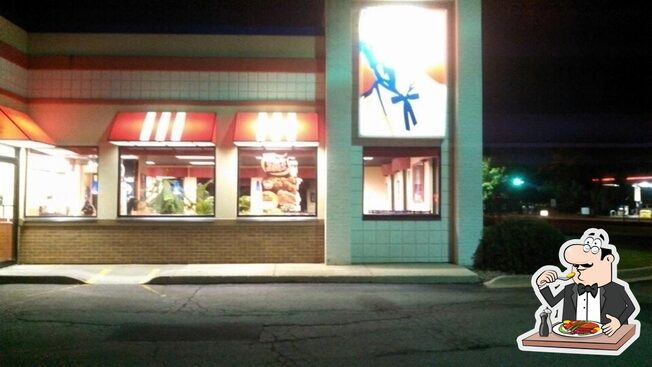 KFC, 7501 Mineral Point Rd in Madison - Restaurant menu and reviews
