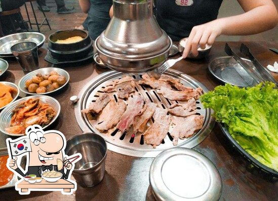 Wang Pau Samgyupsal UST Branch restaurant, Manila, Santander Street ...
