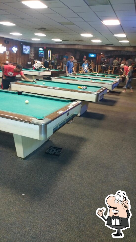 8 Ball Lounge in Fort Myers - Restaurant reviews