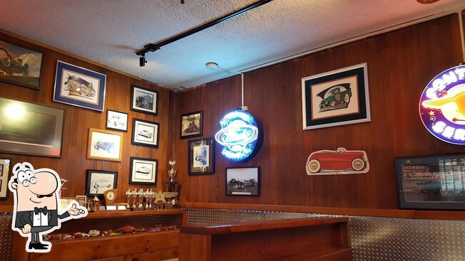 Benny's Rod & Custom Pizza, Vancouver - Restaurant menu, prices and reviews