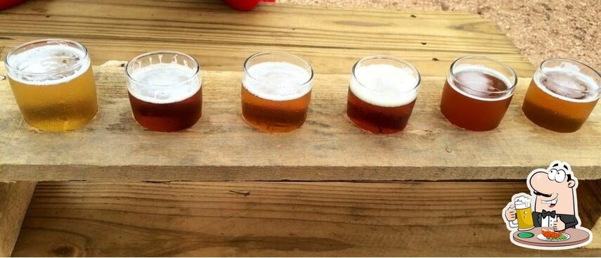 Infamous Brewing Company in Austin - Restaurant menu and reviews