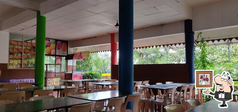 Park View Restaurant, Manakkakadav - Restaurant menu, prices and reviews