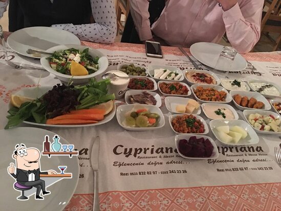 Cypriana Restaurant & Mezze House, Chypre - Restaurantbewertungen