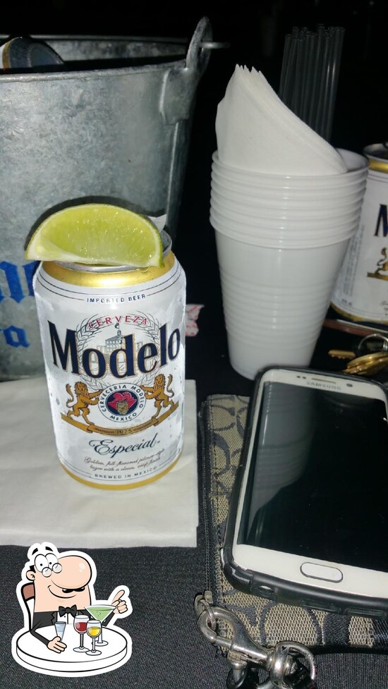 Candela Bar And Grill, Niles - Restaurant menu, prices and reviews