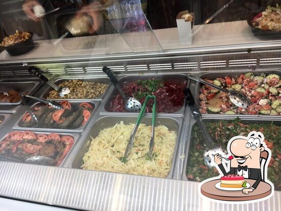 Zouki's, 1003 Decarie Blvd in Montréal - Restaurant reviews