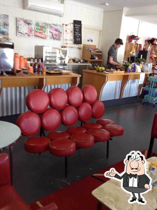 Menu at The Retro Vibe cafe, Port Elliot