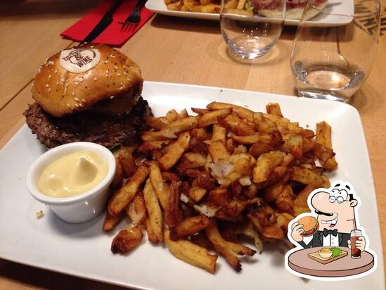 Menu at Burger & Wine pub & bar, Lyon, 14 quai Antoine Riboud