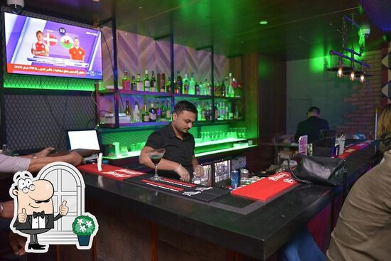 Cross Roads Karaoke Lounge pub & bar, Dubai - Restaurant reviews