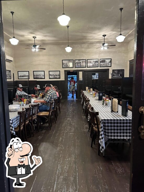 Pyrenees Cafe, Bakersfield - Restaurant menu, prices and reviews