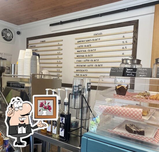 Cafe La Louche et Les Ecluses / Locks & Ladle Cafe Bistro, Sainte-Anne ...