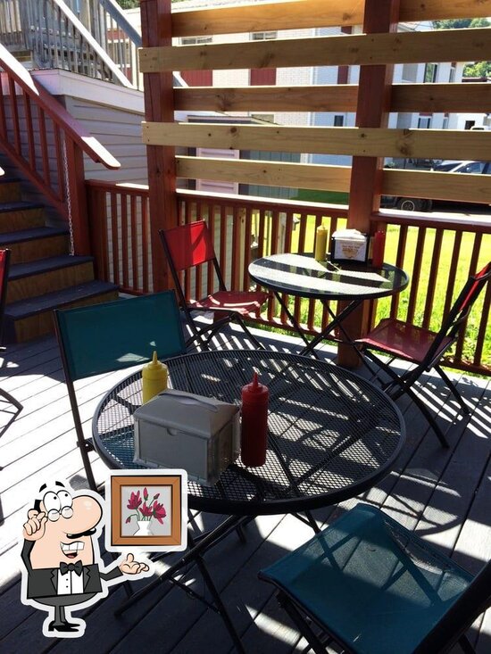 Johnny Dogs, Munising - Restaurant menu, prices and reviews