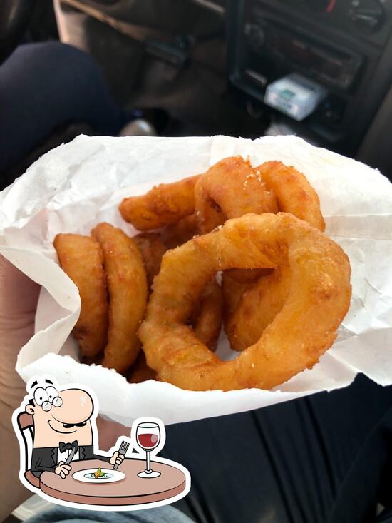 Garry's Slingblade Drive In in Benton - Restaurant menu and reviews