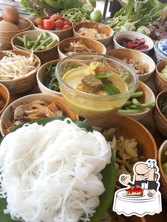 Menu at ขนมจีนบ้านสวน restaurant, Na San
