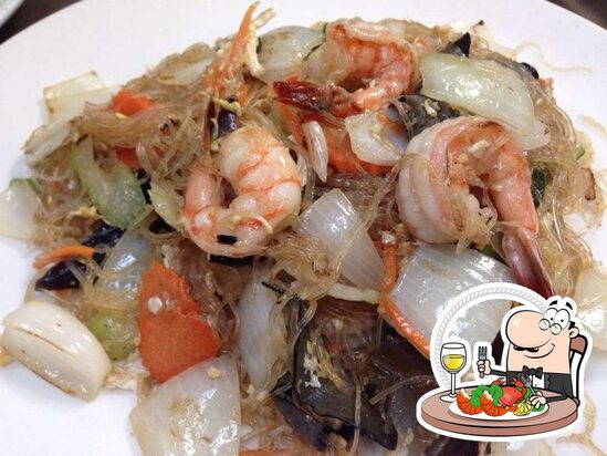 Menu at Chaba Thai Bistro restaurant, Beaumont, Phelan Blvd