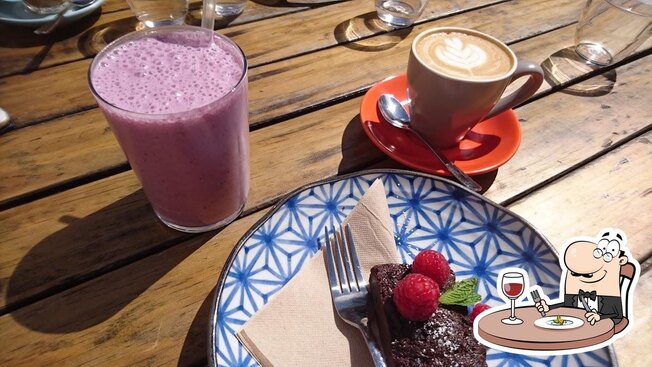 Giddy Up Foodstore in Sandy Bay - Restaurant menu and reviews