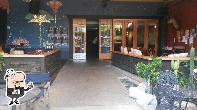 DeVille, Nelson - Restaurant menu, prices and reviews