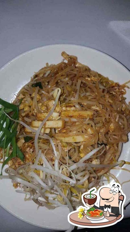 Nine Elephants Thai Restaurant in Docklands - Restaurant menu and reviews