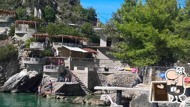 Kico Meniko Himarë café, Himarë - Critiques de restaurant