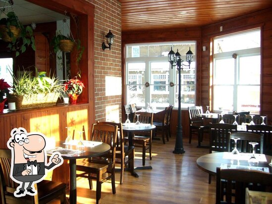 Menu at Café-resto Le Gavroche, Victoriaville