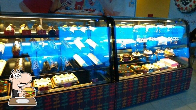 Red Ribbon Bakeshop, Pasay, EDSA - Restaurant menu, prices and reviews