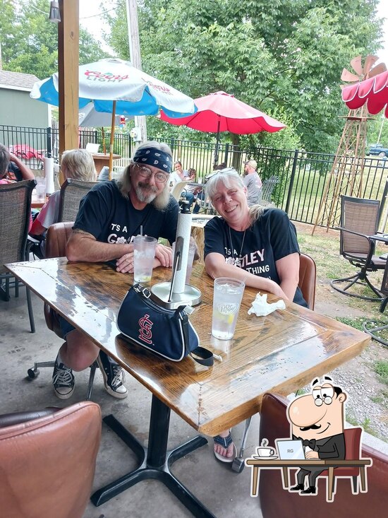 Rosie & Irl's Smokehouse and Saloon, Findlay - Restaurant menu, prices ...