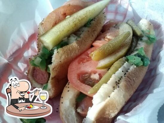 Chi-Town Dogs in Island Lake - Restaurant menu and reviews