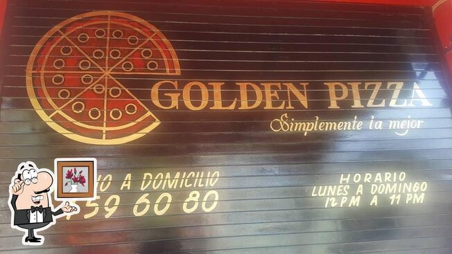 Menu at Golden Pizza restaurant, Colima
