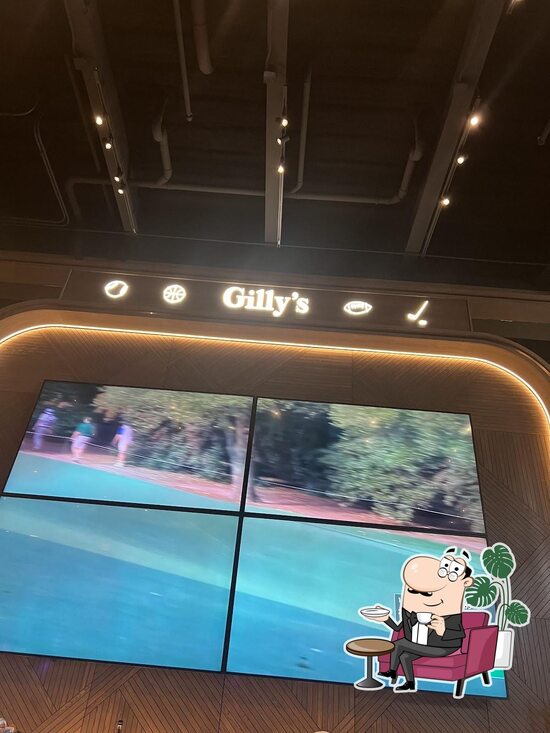 Gilly's Clubhouse, Detroit - Restaurant menu, prices and reviews
