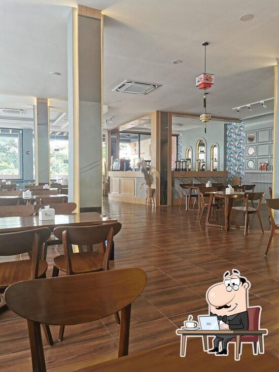 CH CAFE and RESTO, Medan Estate - Restaurant menu, prices and reviews