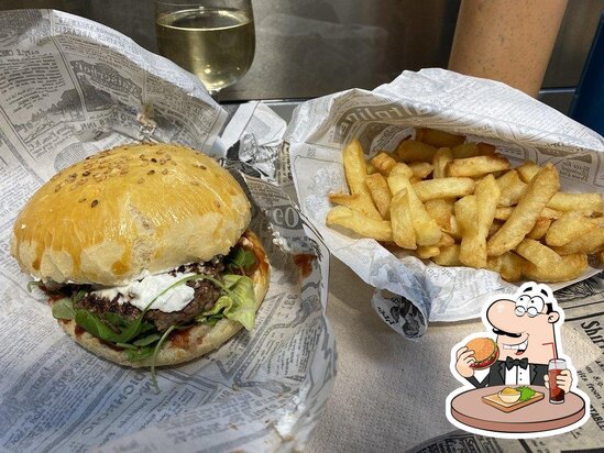 Le Burger Fermier des Enfants Rouges restaurant, Paris, Marché des ...