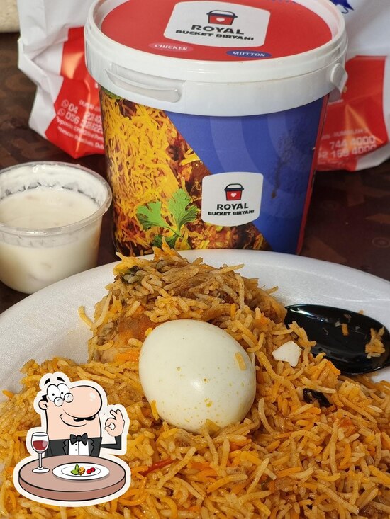 Restaurante Royal Bucket Biryani & Mandi رويال للمندي, Emiratos Árabes ...