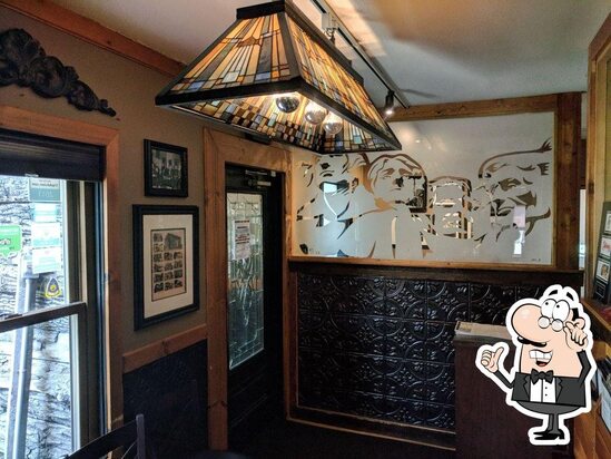 The Whitehouse Inn in Whitehouse - Restaurant menu and reviews