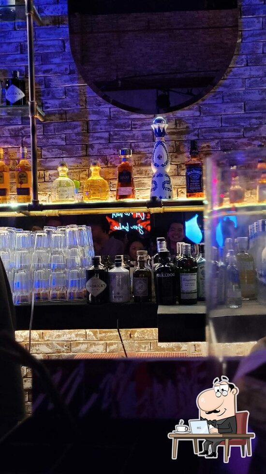 Studio 28 Lounge, Taguig - Restaurant menu, prices and reviews