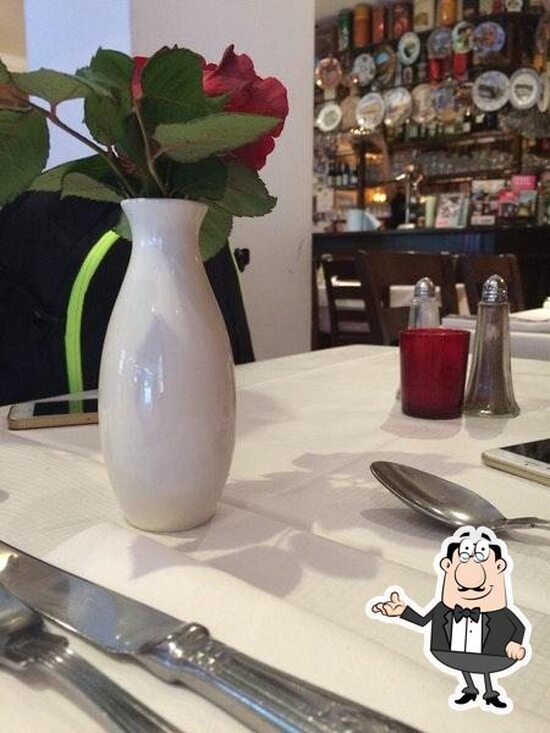 Denise's Restaurant, London - Restaurant menu, prices and reviews