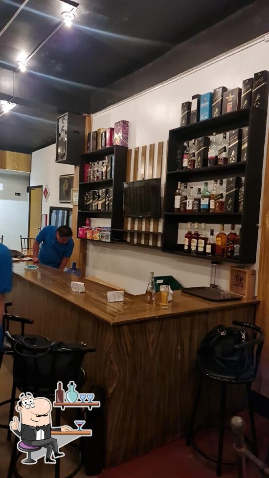 Chillax Bar, Makati, Vito Cruz - Restaurant menu, prices and reviews