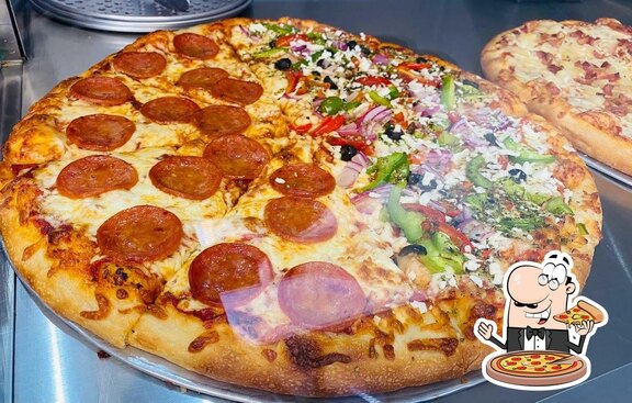 GOLDEN CENTER PIZZA in Ottawa - Restaurant menu and reviews