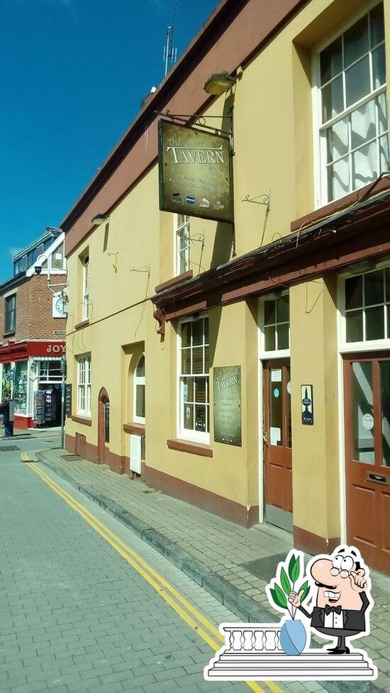 Five Arches Tavern, St Georges Street in Tenby - Restaurant reviews