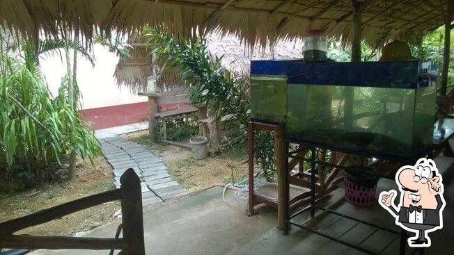 ร้านอาหาร สะตำนม ส้มตำนะ, Ban Phru - Restaurant reviews