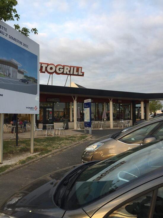 Menu at Autogrill restaurant, Saint-Épain