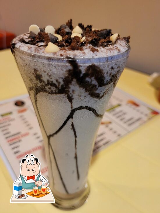 Menu at Royal Burger, Gonur
