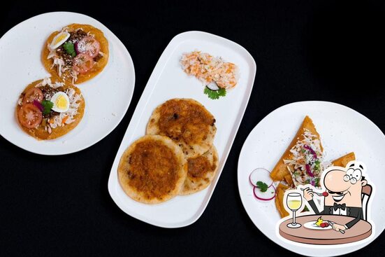 Casa Lenca Restaurante in Hialeah - Restaurant menu and reviews