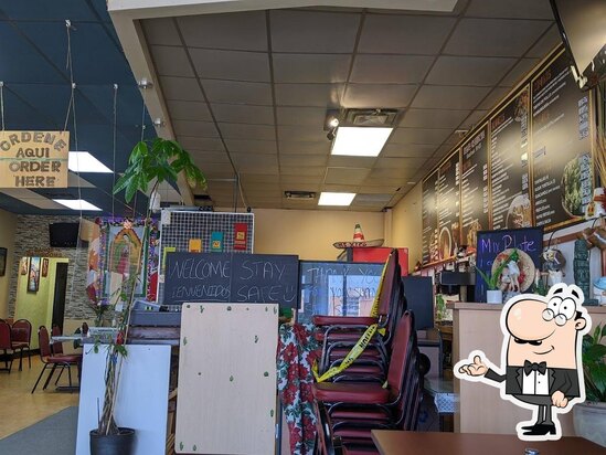Menu at Salsa Caliente Mexican Grill restaurant, Leamington