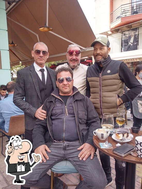 Balloon Cafe Funky Bar, Serres - Restaurant reviews