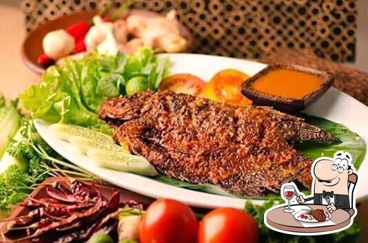 Diplomat cafe and resto, Kajen - Restaurant reviews